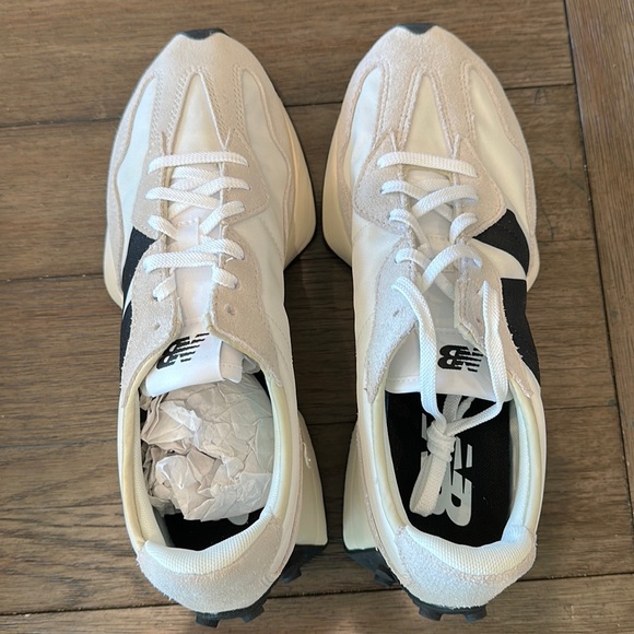 New Balance | Shoes | Nib New Balance 327 Sneakers Blackwhite Ws327fe ...